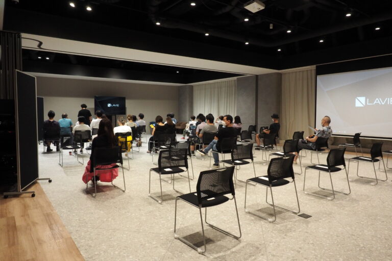 ゲスト3名によるトークイベント【30名】 | STUDIO VIZZ EBISU